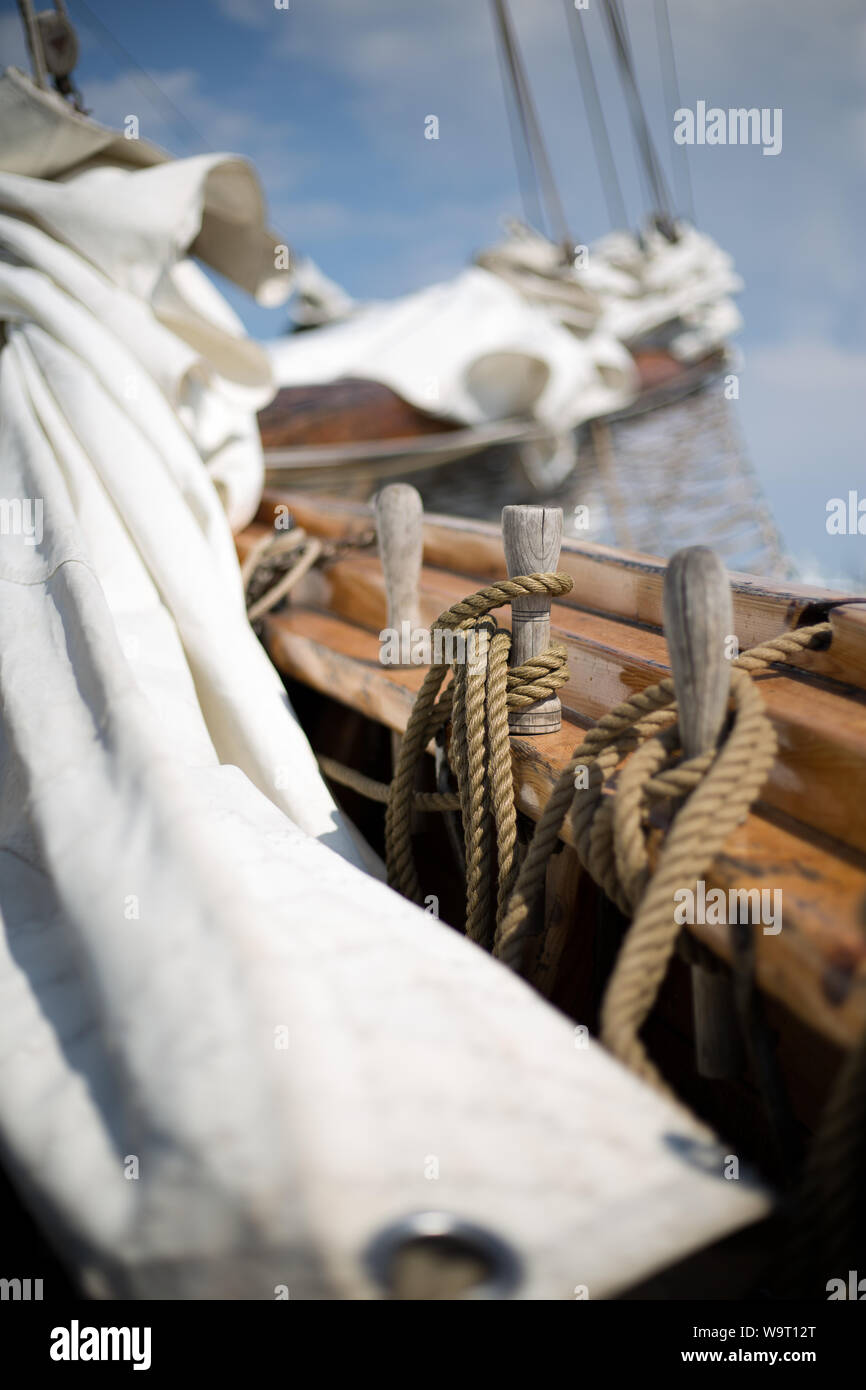 Sail boat rigging hi-res stock photography and images - Alamy