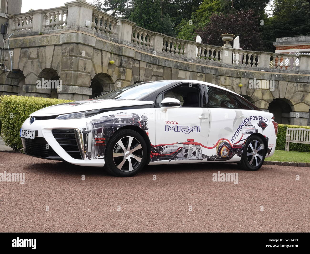 Epsom, UK. 15th Aug, 2019. Royal Automobile Club. Toyota's hydrogen ...