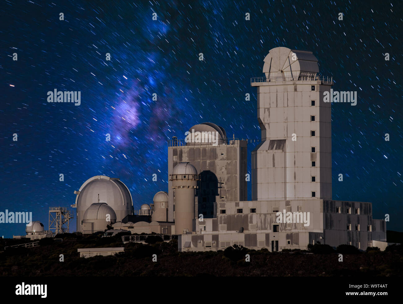 astronomical observatory in the night sky Stock Photo - Alamy