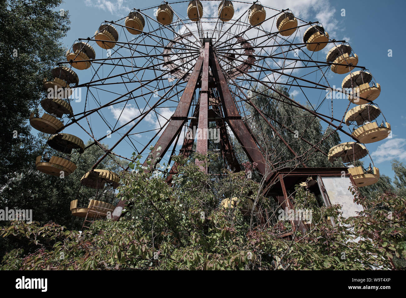 Ukrainian Pripyat nuclear power plant explosion consequences. Observation wheel Stock Photo - Alamy