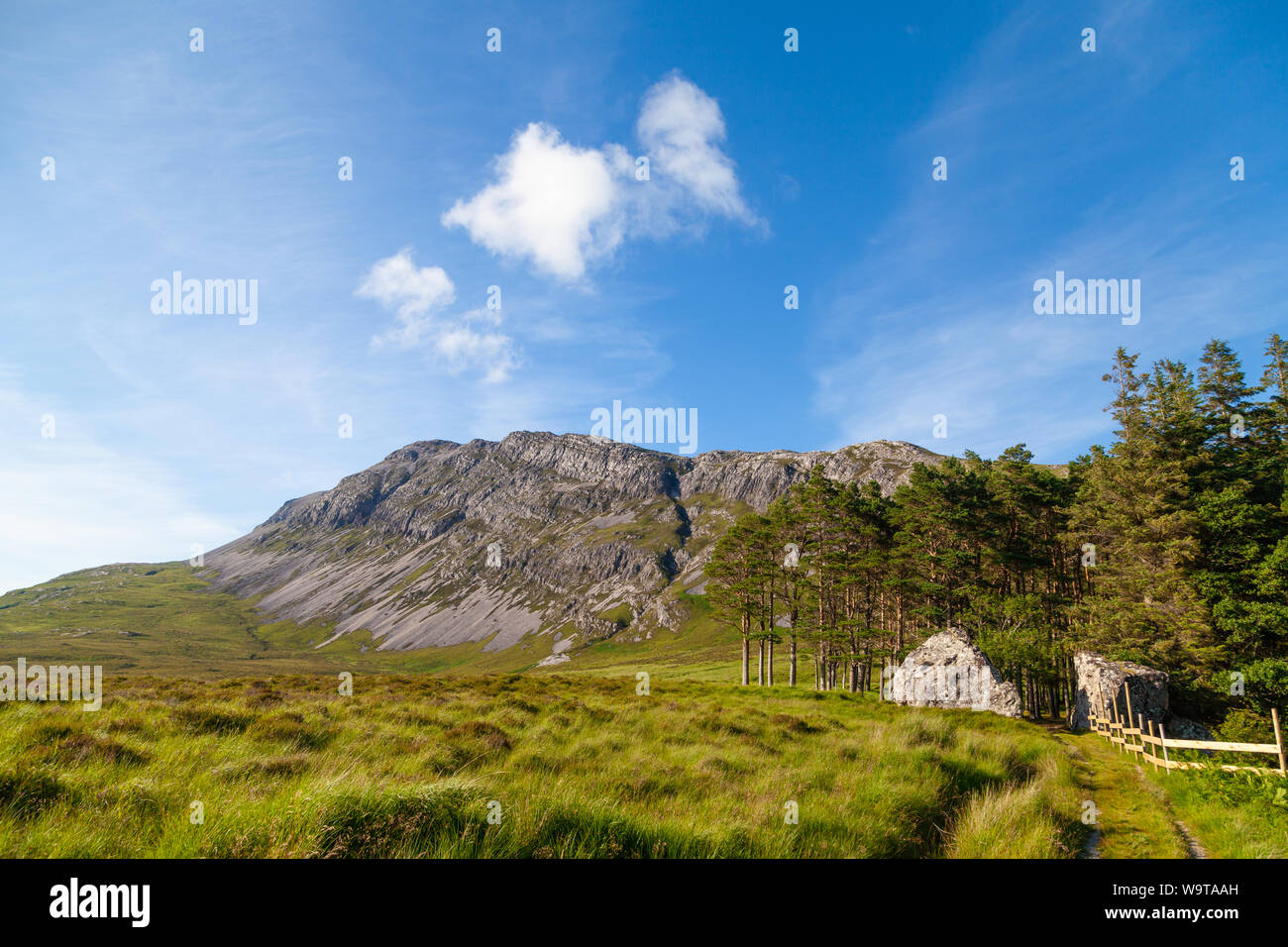 The approach to Arkle passes through two massive boulders which act as ...