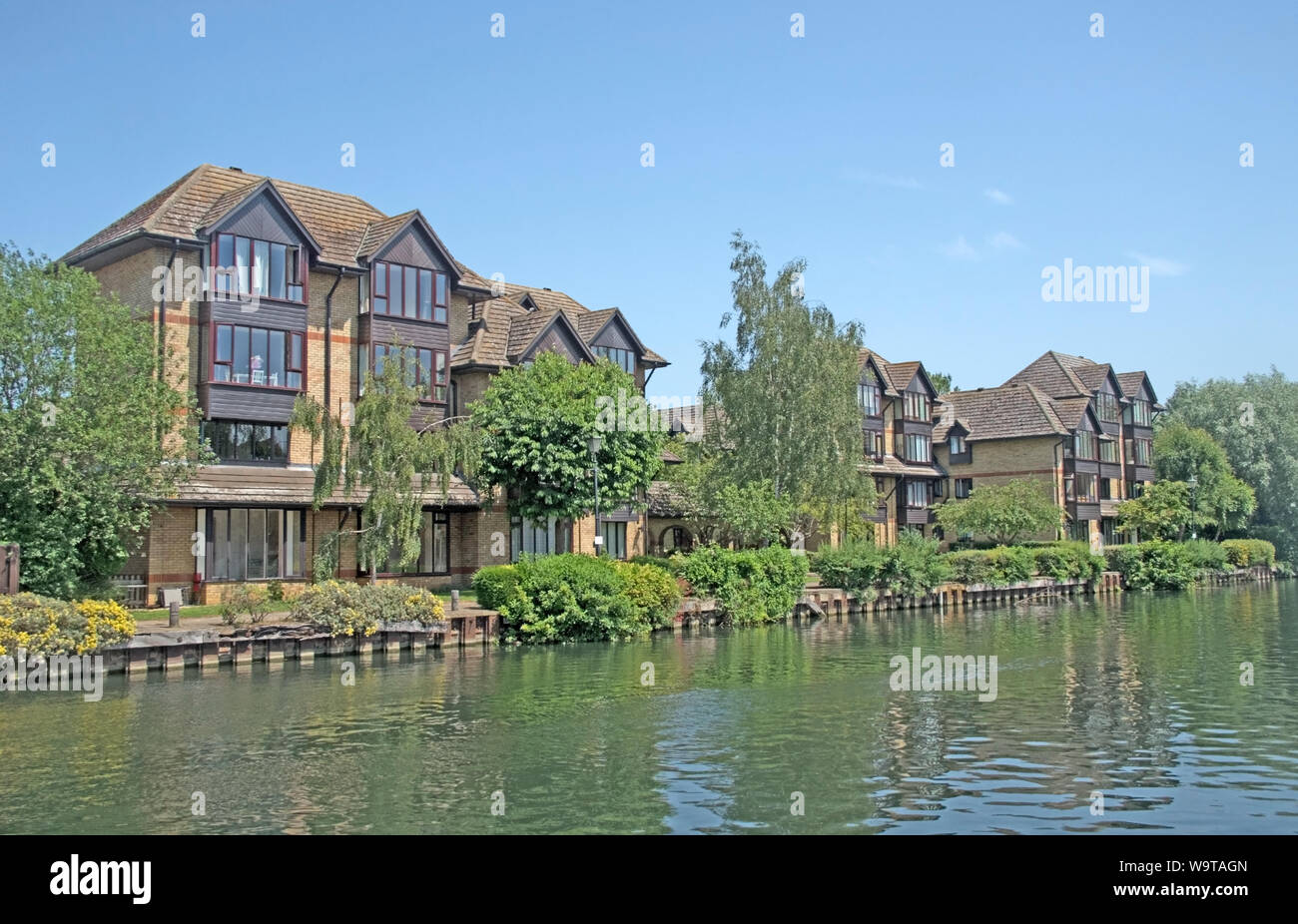 River lea ware hi-res stock photography and images - Alamy