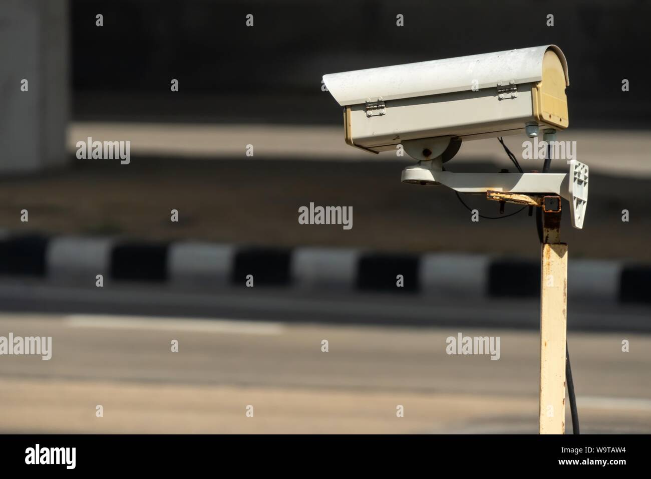 Security guard watching cctv hi-res stock photography and images - Alamy