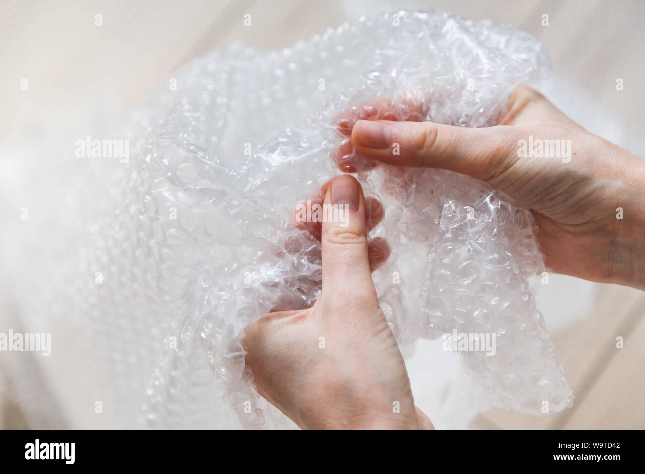Bubblewrap bubbles hi-res stock photography and images - Alamy