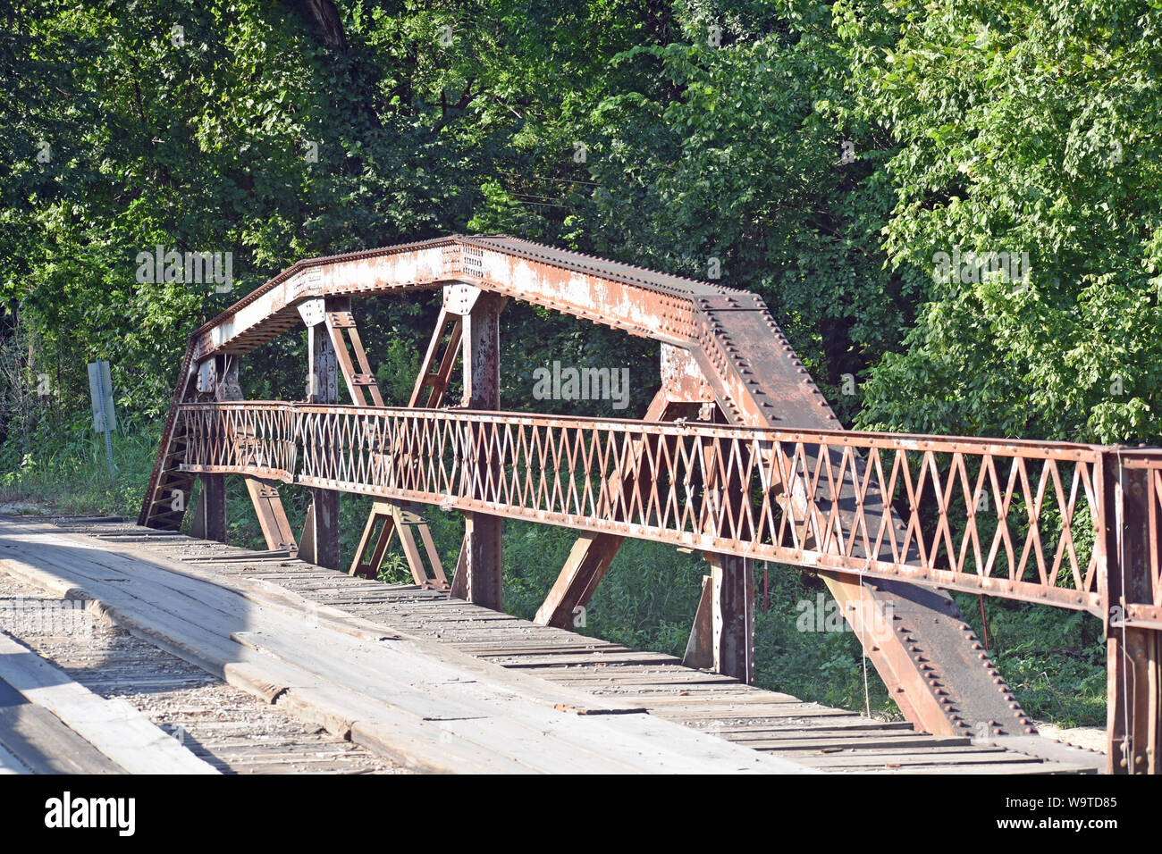 Old Steel Car Bridge Stock Photo - Alamy