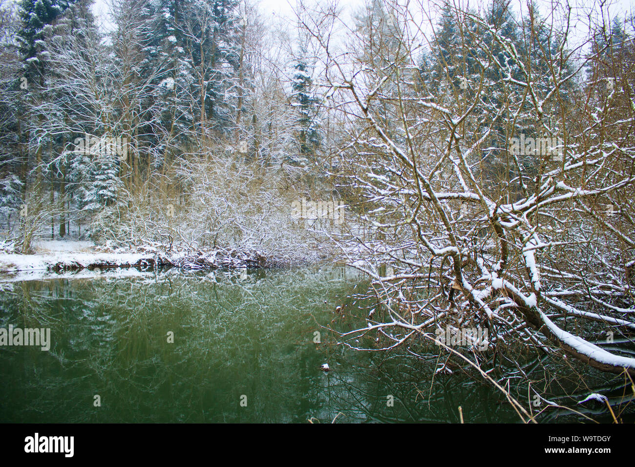 Horizontal shot beautiful snowy hi-res stock photography and images - Alamy