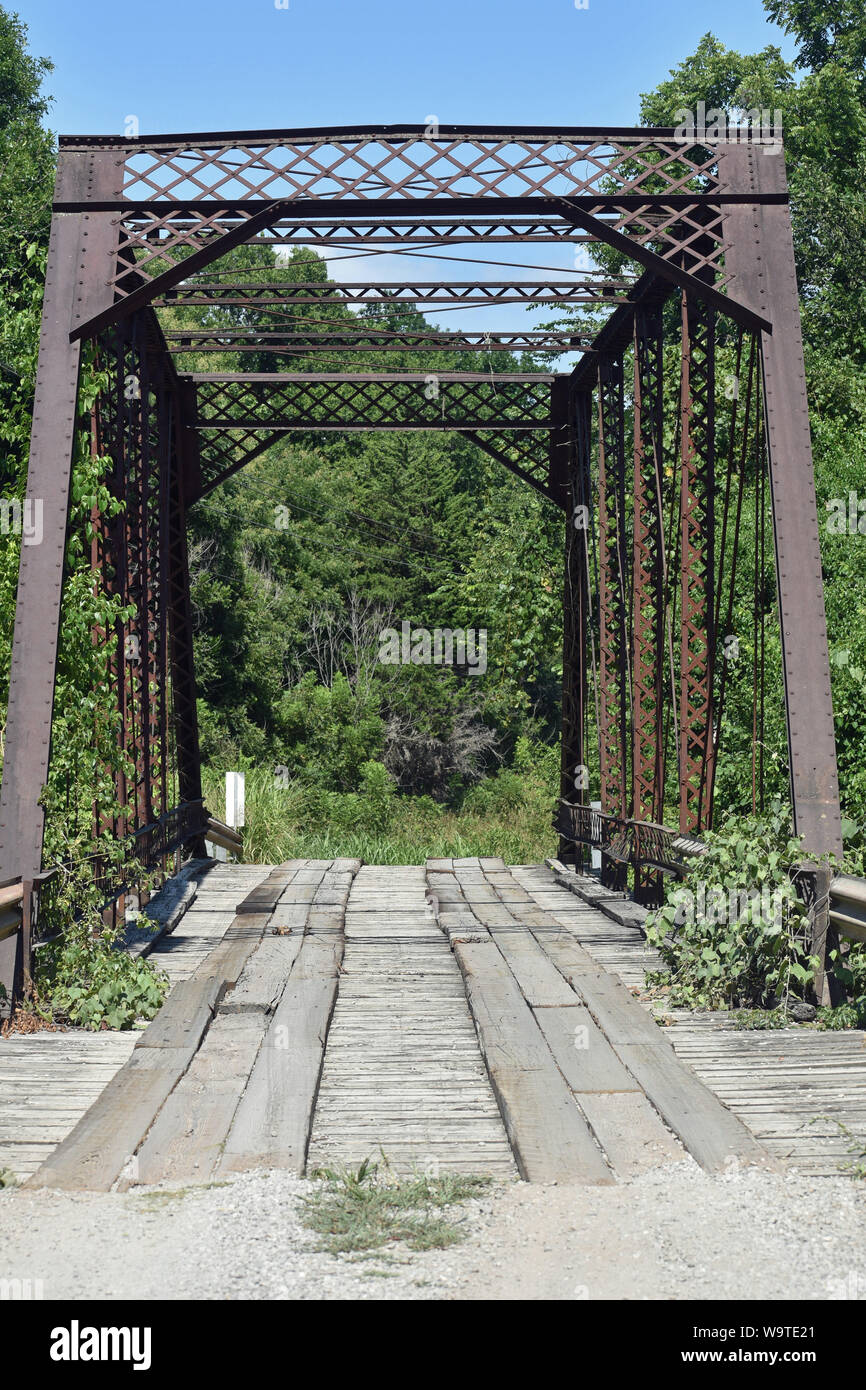 Old Steel Car Bridge Stock Photo - Alamy