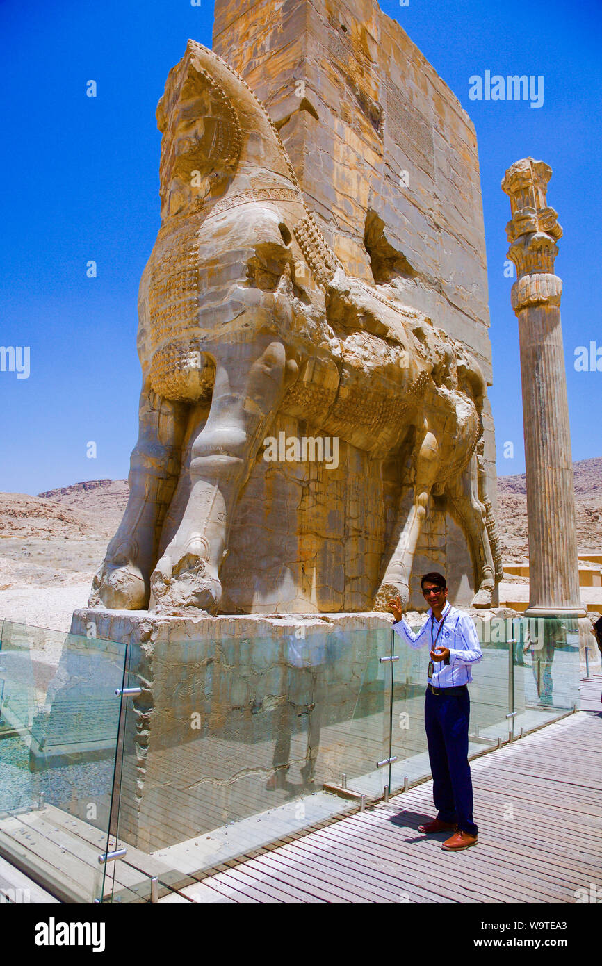 Lamassu gate hi-res stock photography and images - Alamy