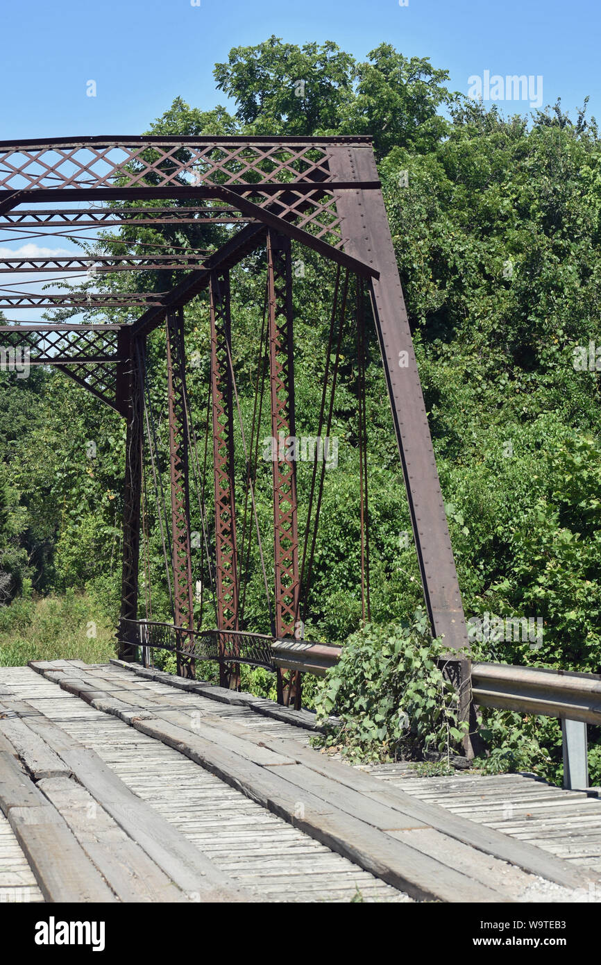 Old Steel Car Bridge Stock Photo - Alamy