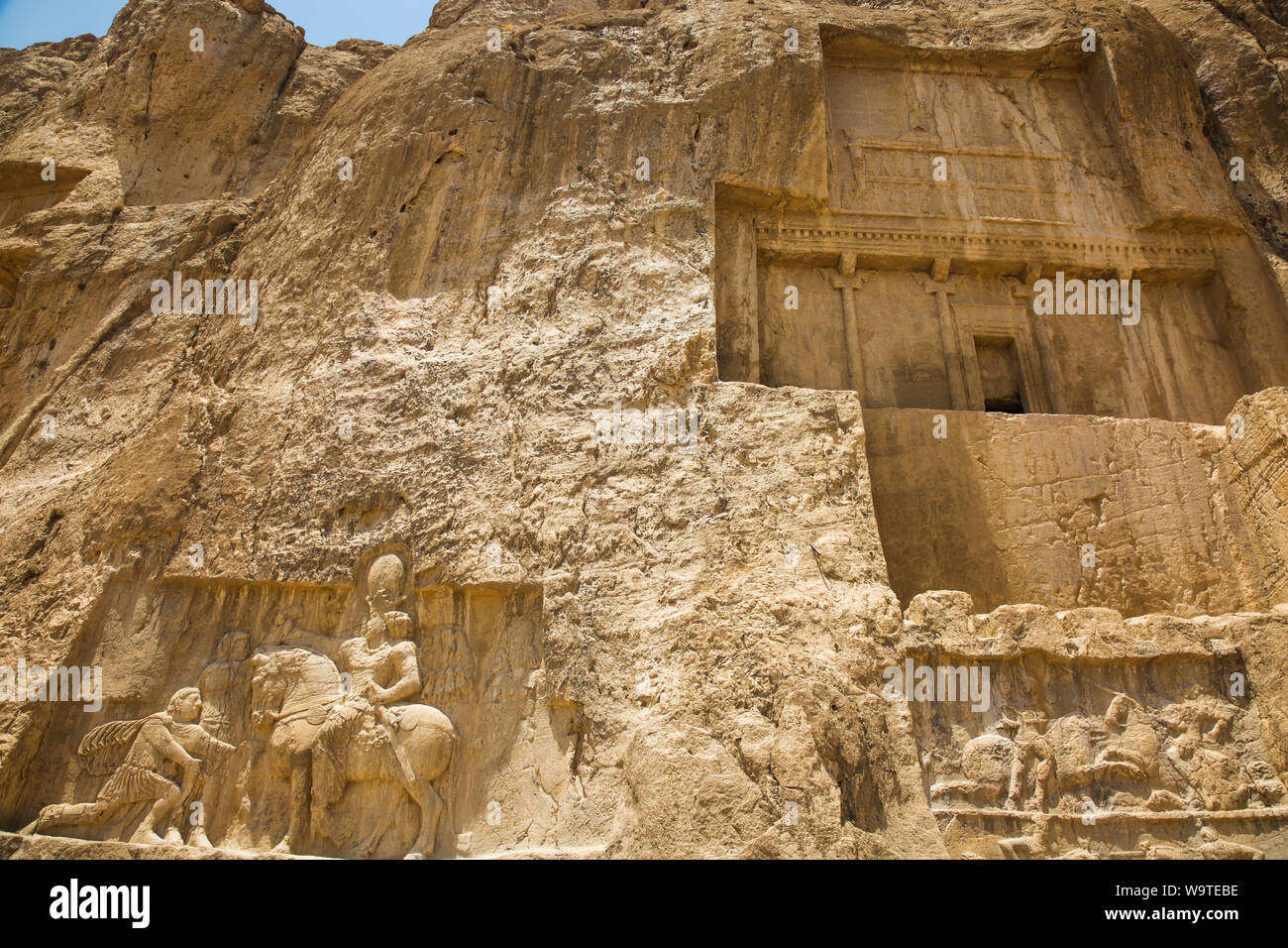 Tomb of darius i hi-res stock photography and images - Alamy