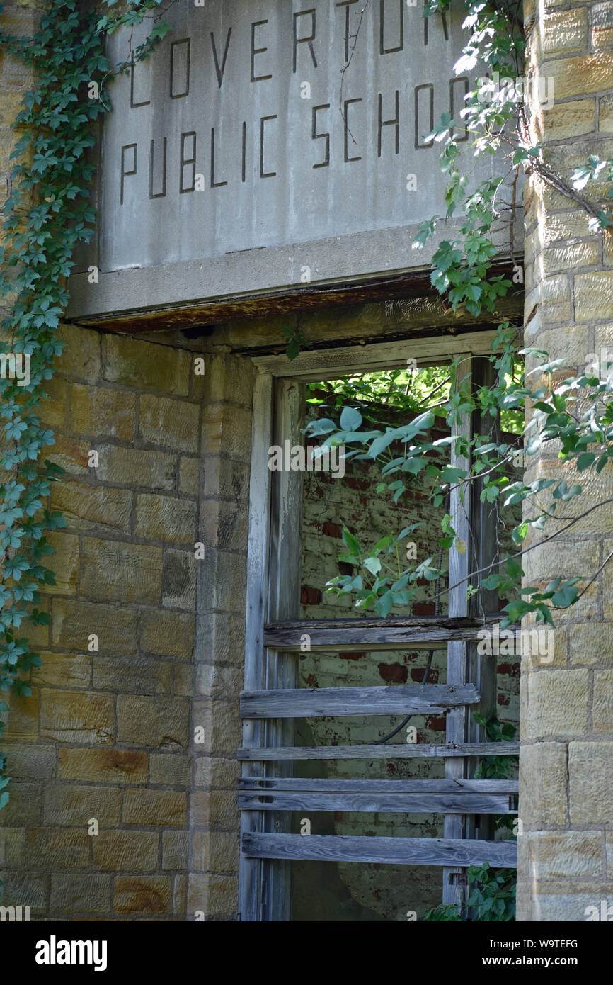 Abandoned Public School Building Stock Photo - Alamy