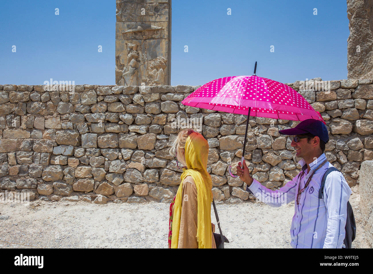 Tourists travels hi-res stock photography and images - Alamy