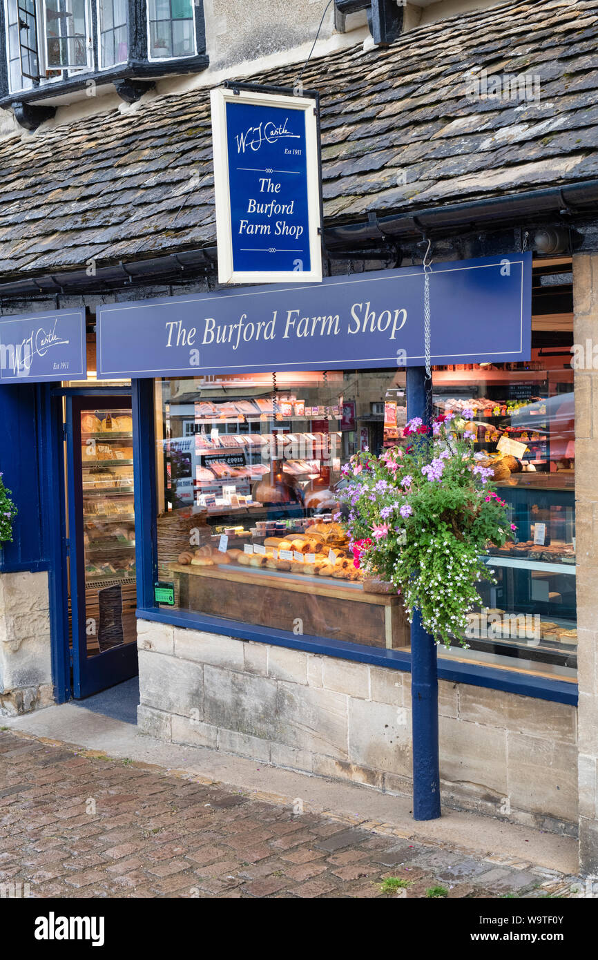 Farm building shop hi-res stock photography and images - Alamy