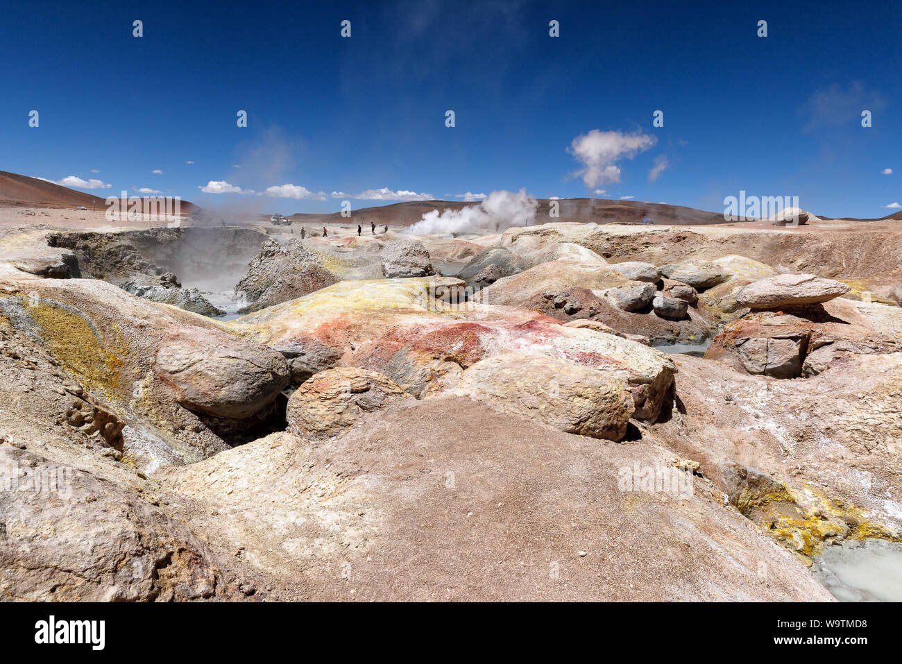 Altiplano bolivia women hi-res stock photography and images - Alamy