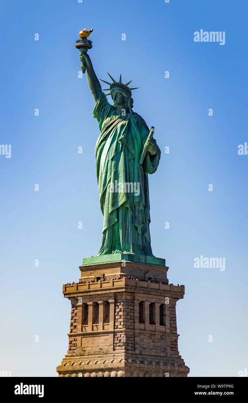 A close-up picture of the Statue of Liberty Stock Photo - Alamy