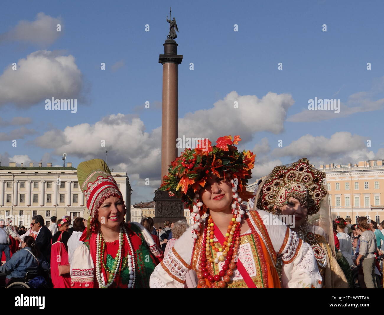 Khorovod dance hi-res stock photography and images - Alamy