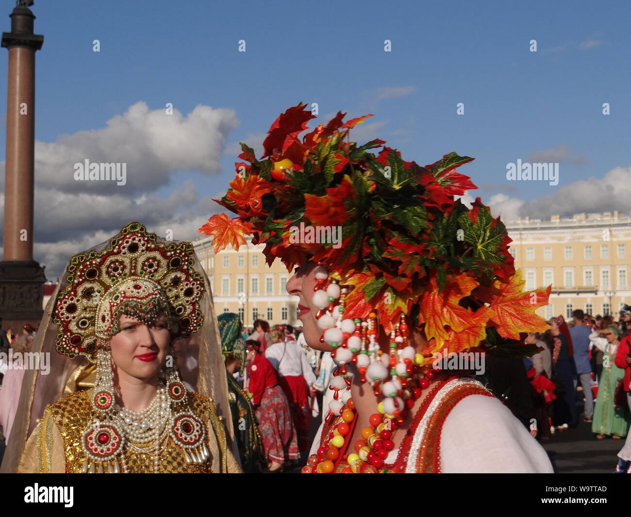 Khorovod dance hi-res stock photography and images - Alamy