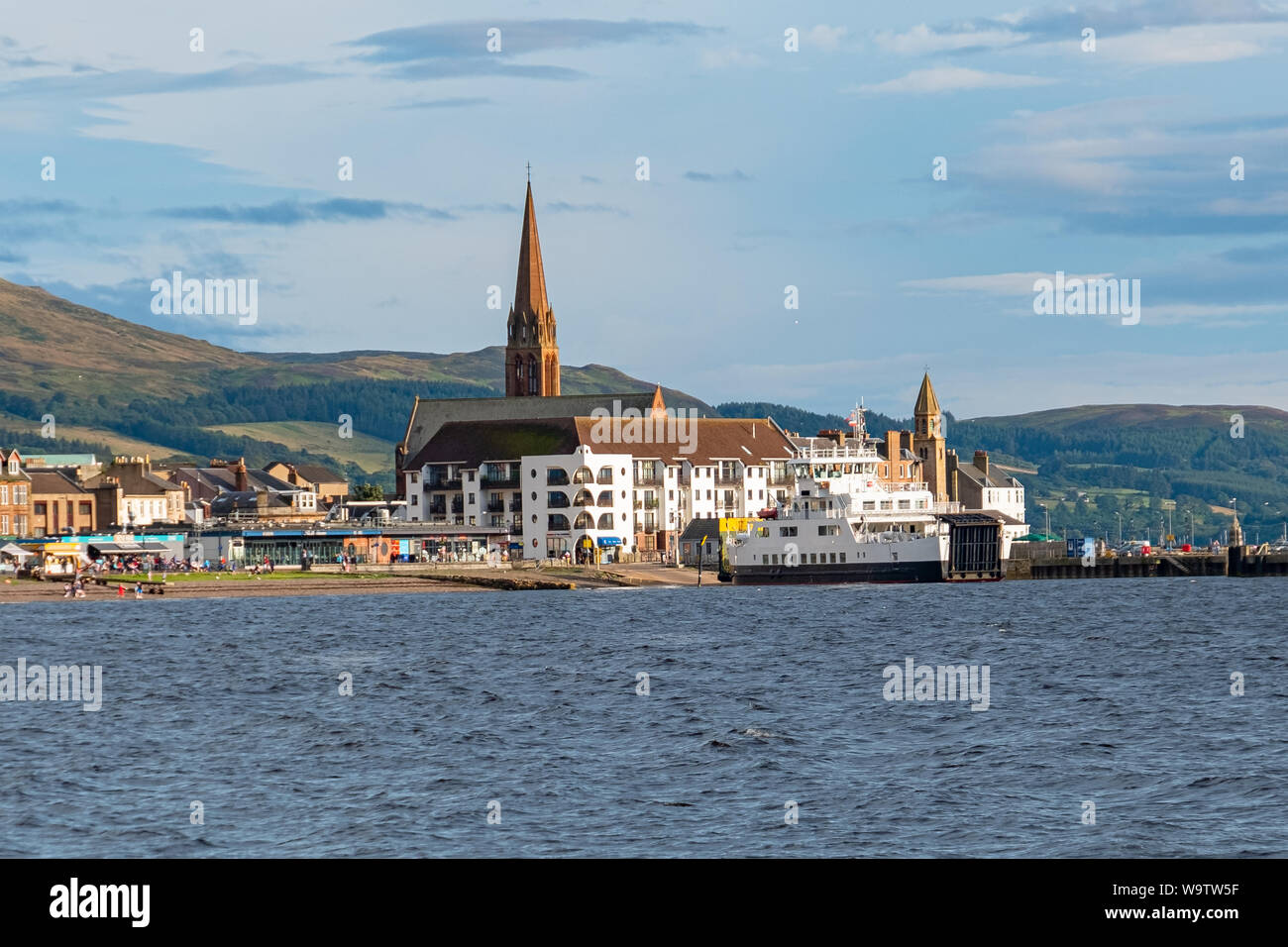 Car ferry to cumbrae hi-res stock photography and images - Alamy
