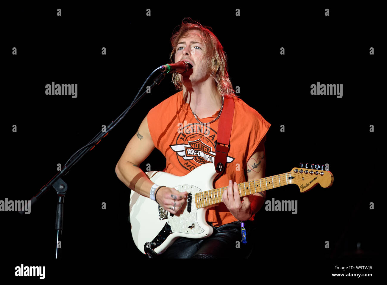 Hunna band hi-res stock photography and images - Alamy