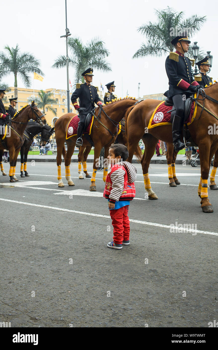Child guards hi-res stock photography and images - Alamy