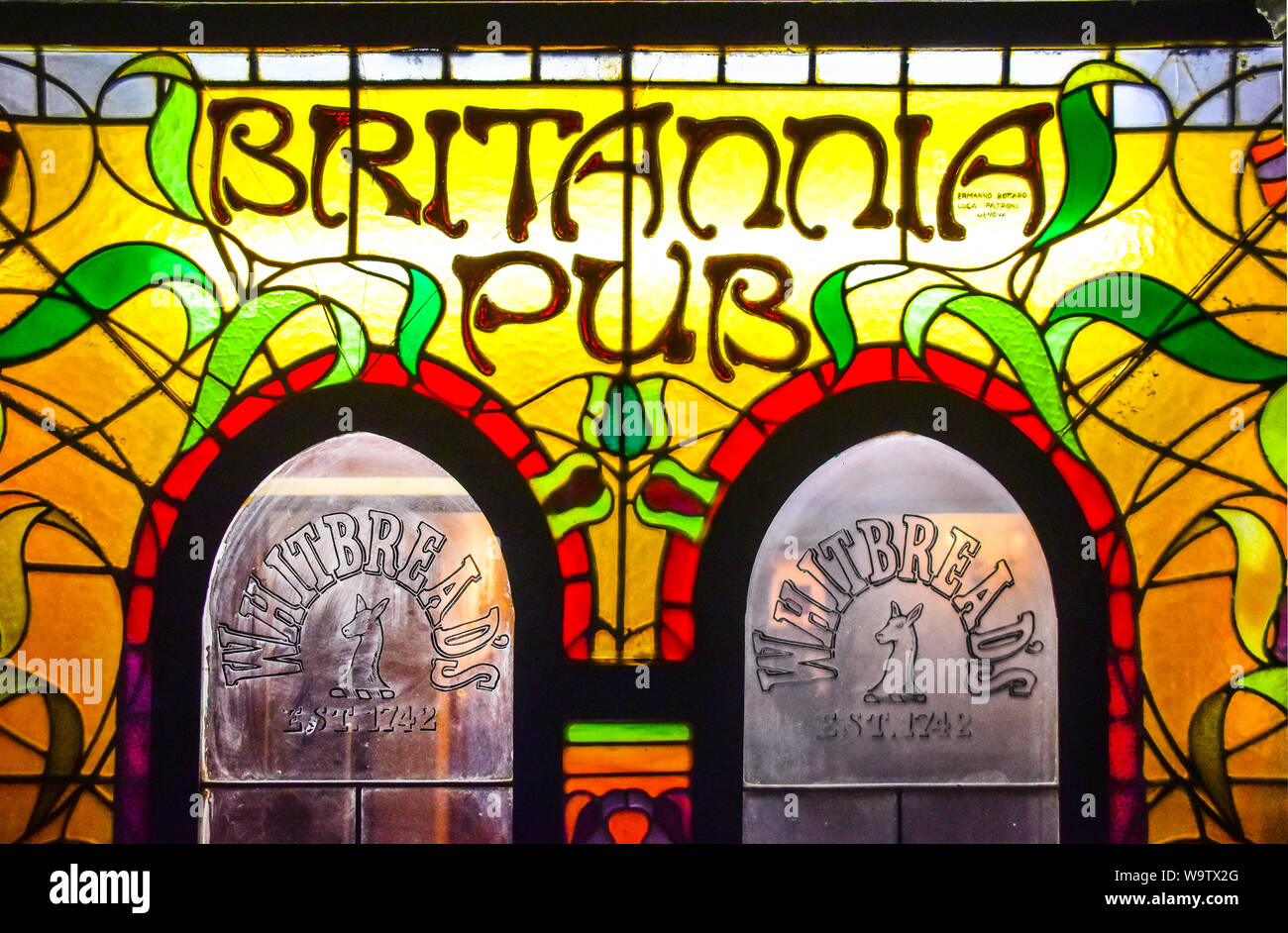 The britannia pub hi-res stock photography and images - Alamy