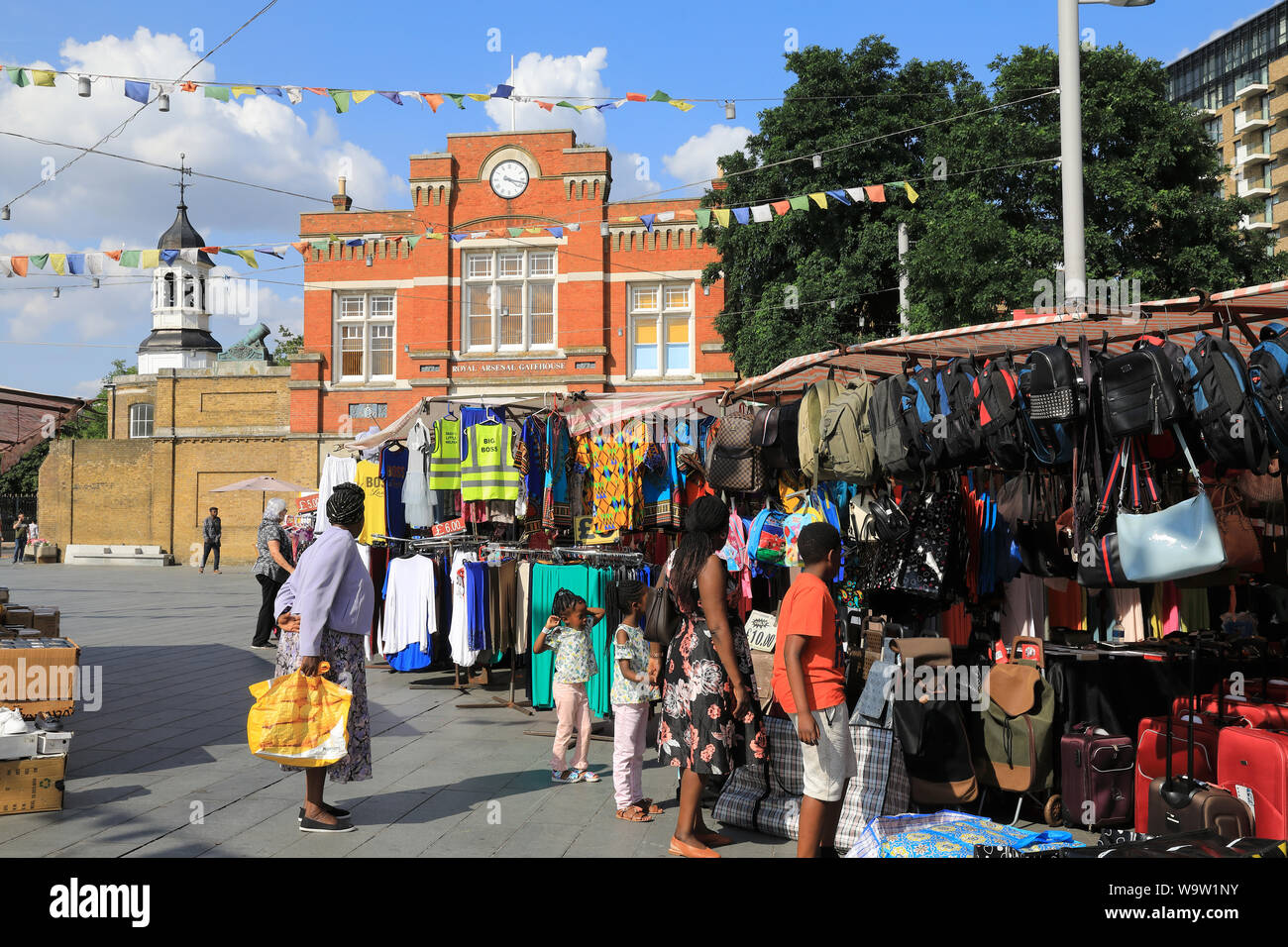 Woolwich london square hi-res stock photography and images - Alamy