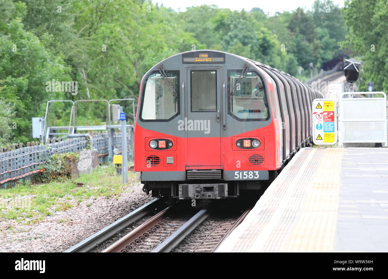 Brent cross station hi-res stock photography and images - Alamy