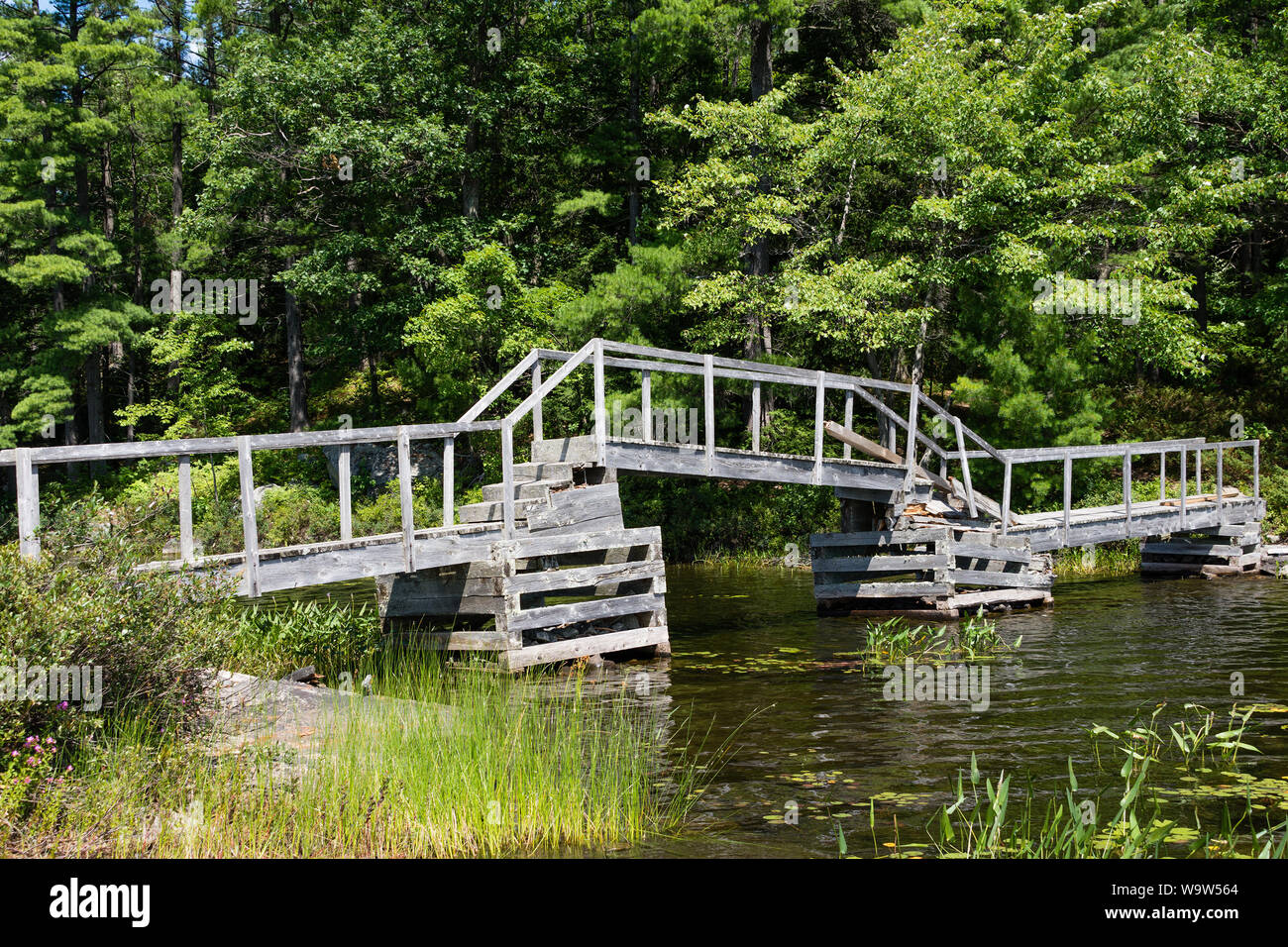 Broken wooden bridge hi-res stock photography and images - Alamy