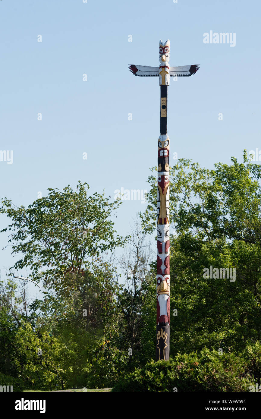 Aboriginal carving hi-res stock photography and images - Alamy
