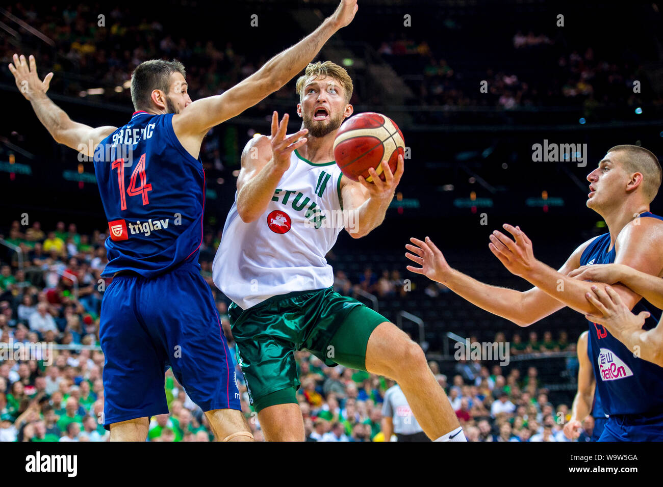 Lithuanian basketball team hi-res stock photography and images - Alamy