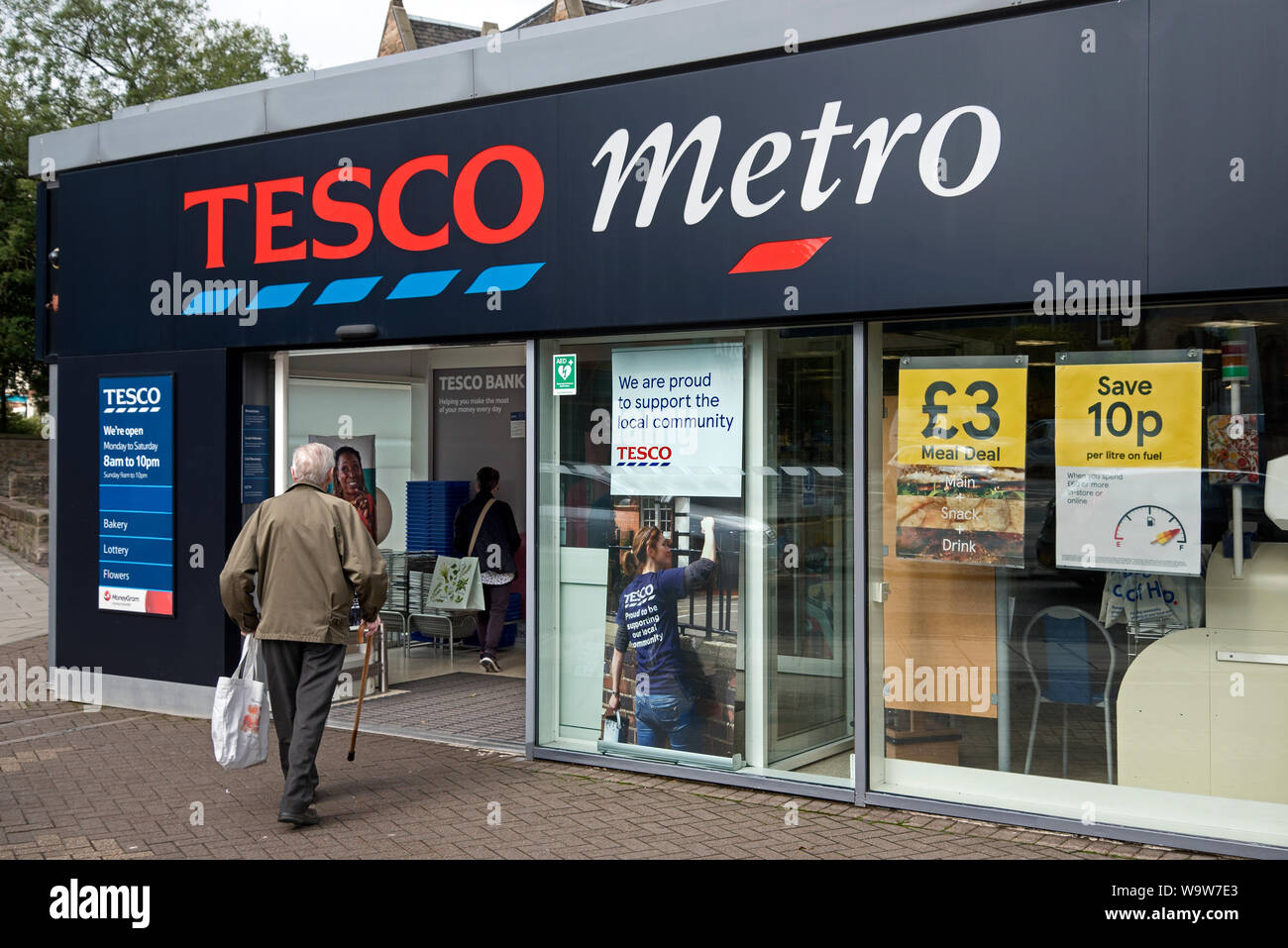 Tesco Metro High Resolution Stock Photography and Images - Alamy