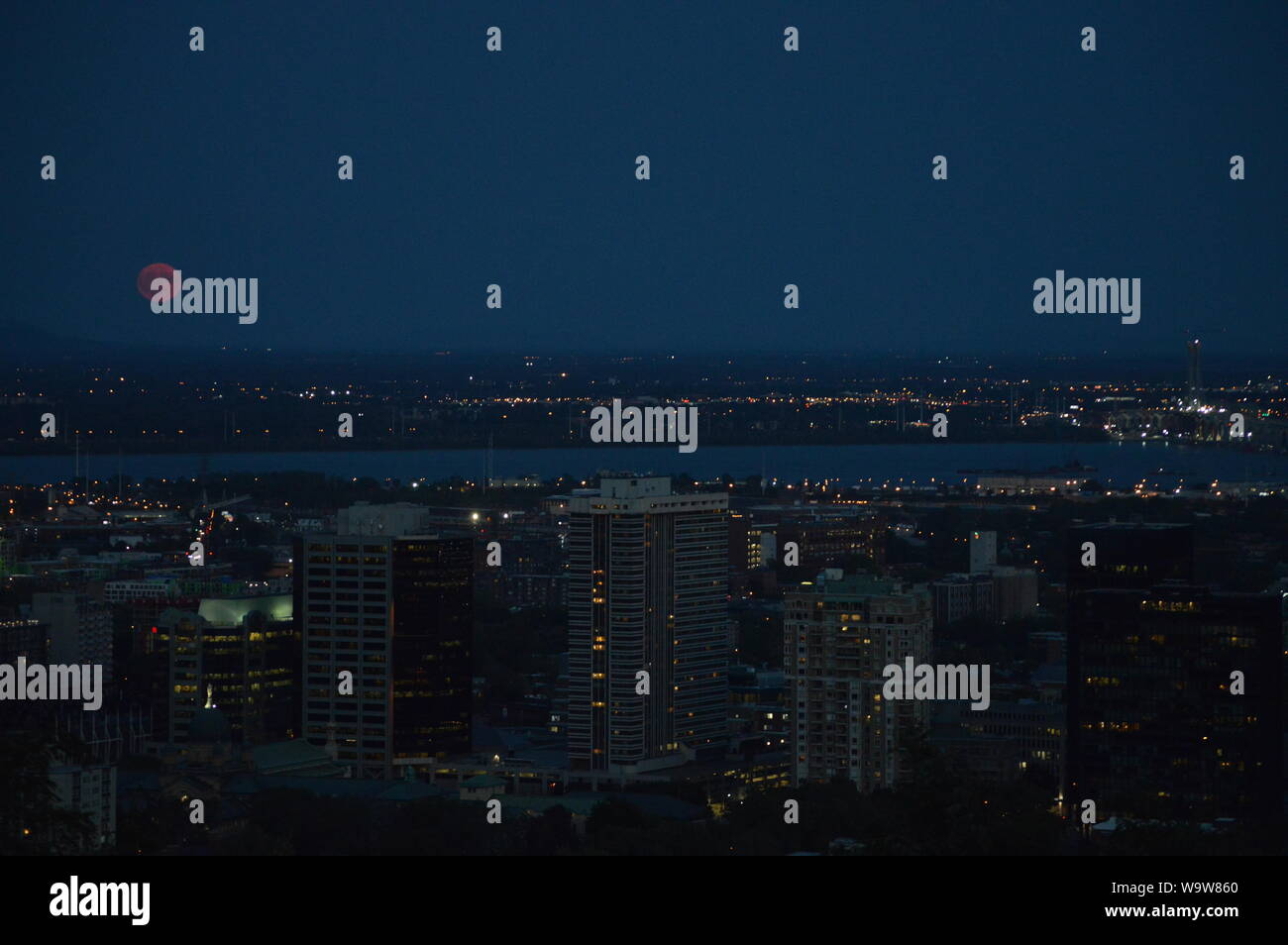 Montreal moon hi-res stock photography and images - Alamy