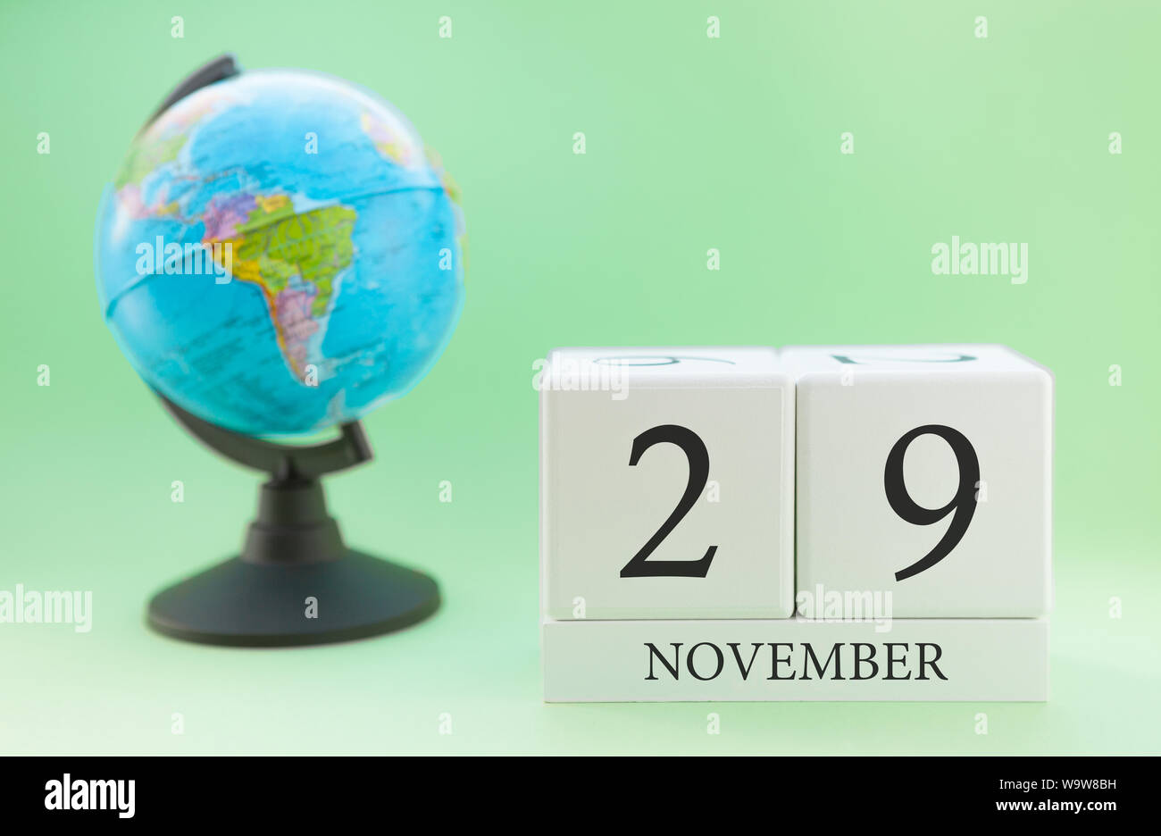 Birthday november 29 hi-res stock photography and images - Alamy
