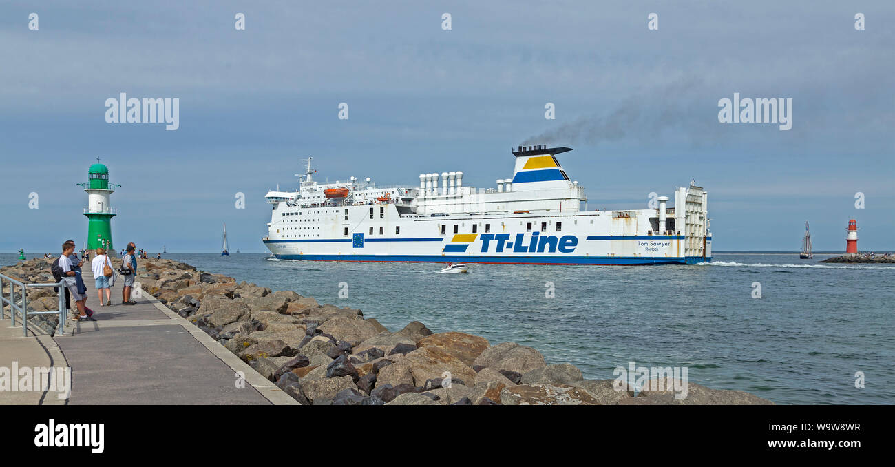 Baltic sea ferry hi-res stock photography and images - Alamy