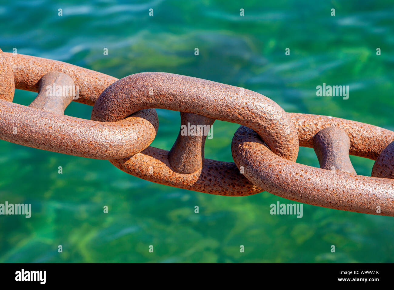 Heavy Chain Links Stock Photos & Heavy Chain Links Stock Images - Alamy