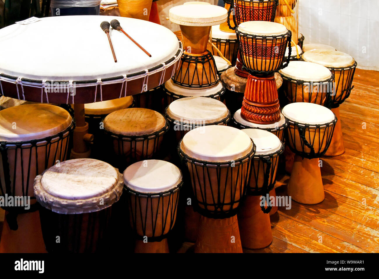 Leather drums hi-res stock photography and images - Alamy