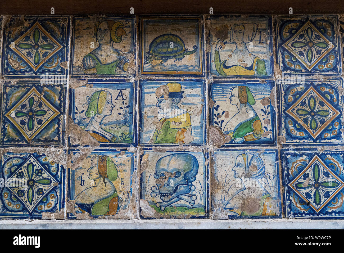Early 16th-century tiles in the chapel at the Vyne, 16th-century ...