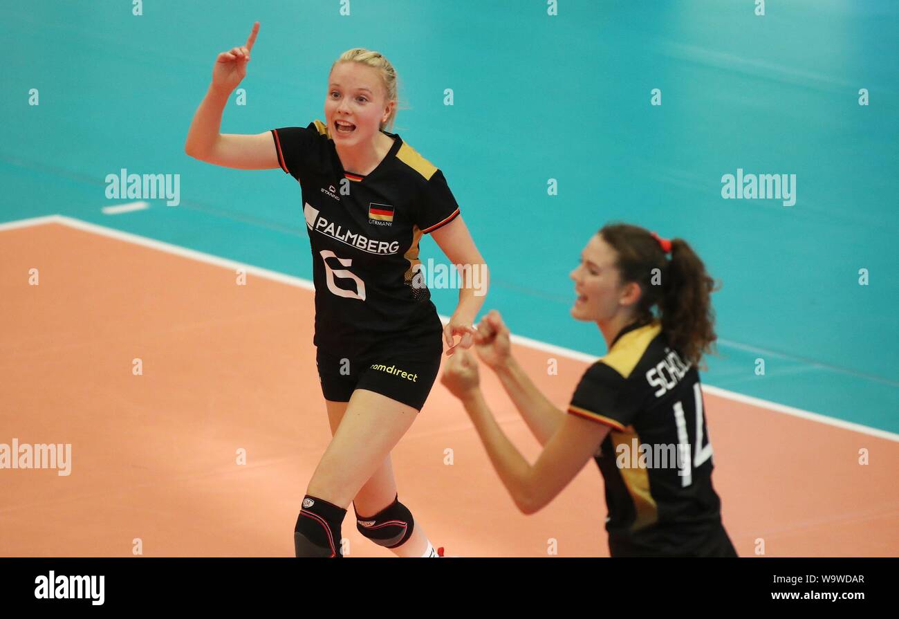 Women landerspiel national team hi-res stock photography and images - Alamy