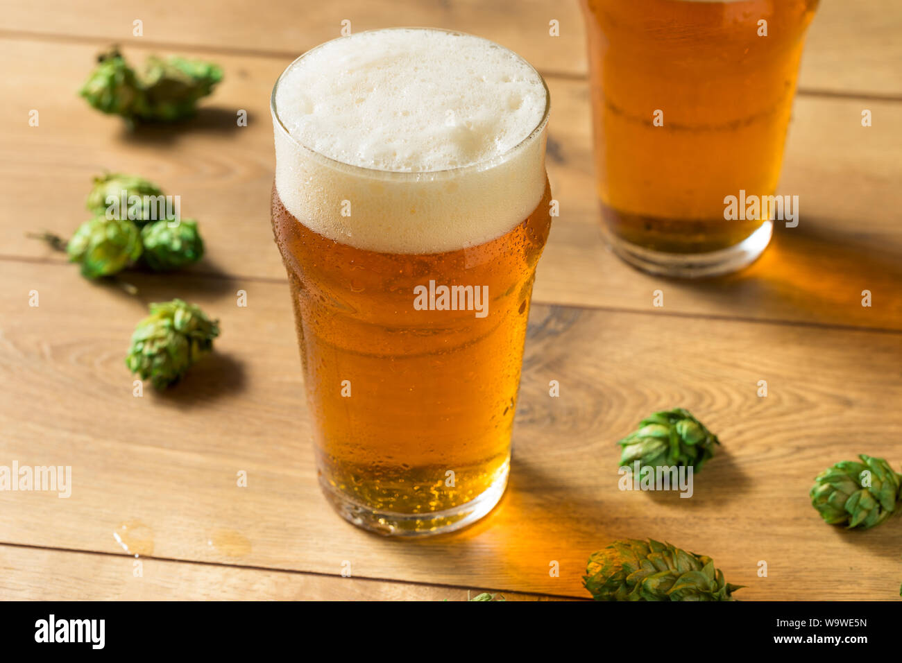 Hops hi-res stock photography and images - Alamy