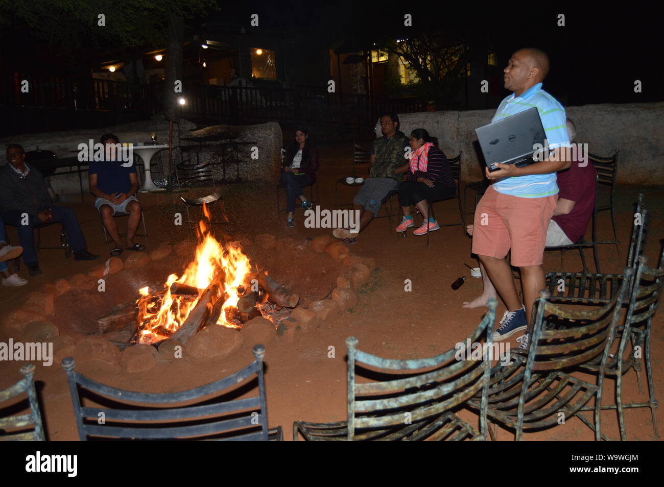 Team building activity ethnicity hi-res stock photography and images ...