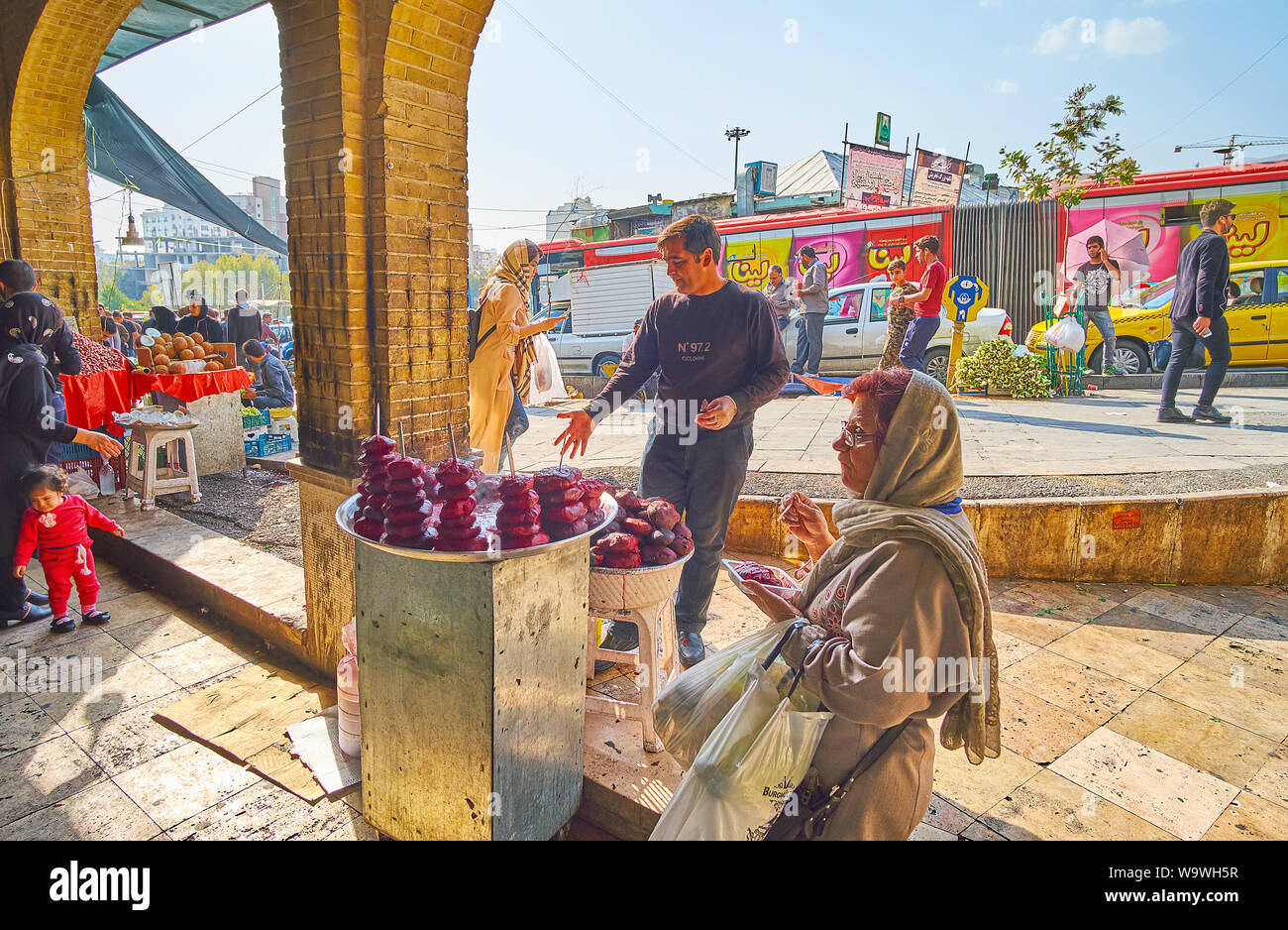 TEHRAN, IRAN - OCTOBER 25, 2017: The outdoor stall of Tajrish Bazaar ...