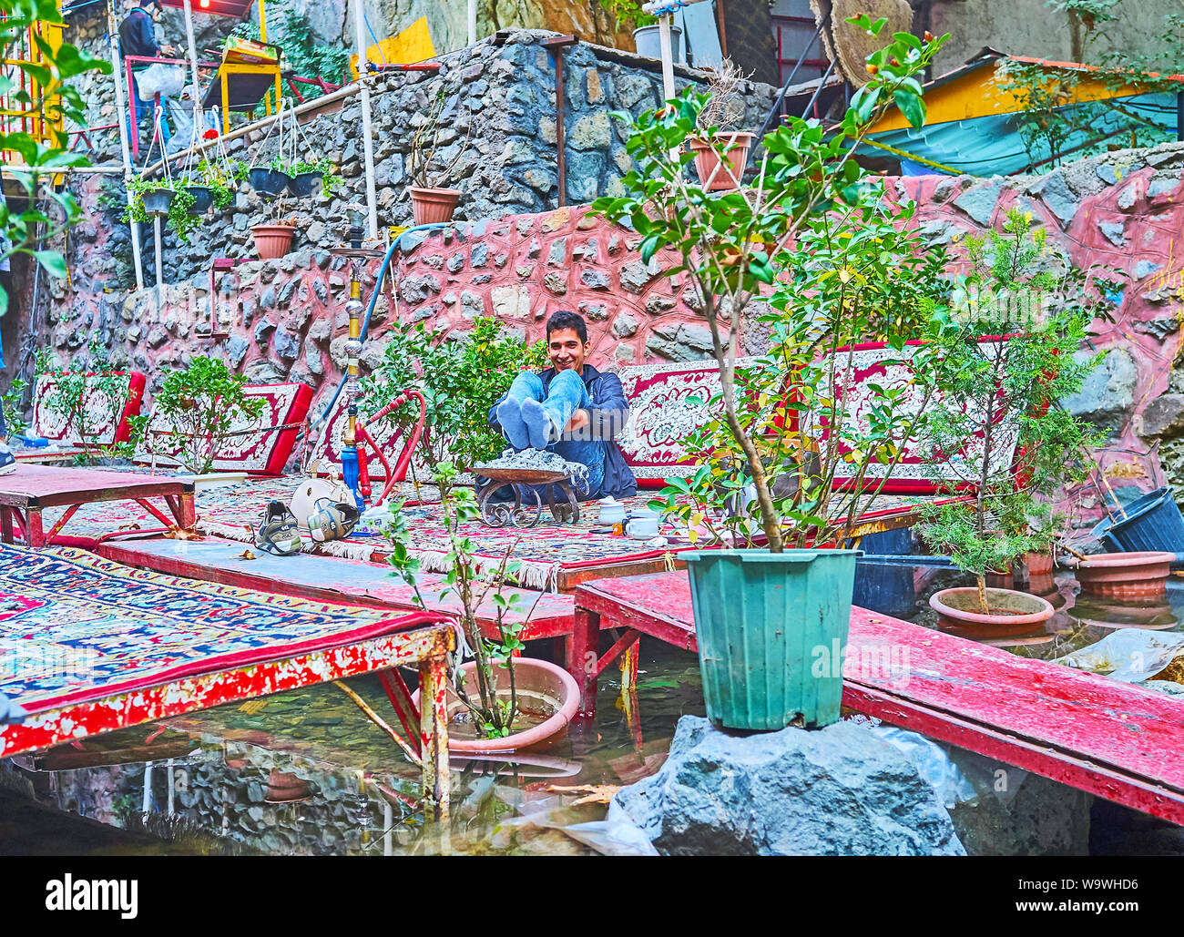 Tehran cafe hi-res stock photography and images - Alamy