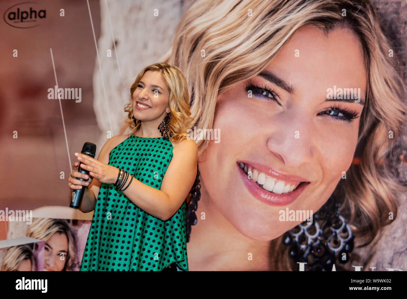 Laura Wilde bei der Präsentation ihres neuen Albums 'Lust' mit ...