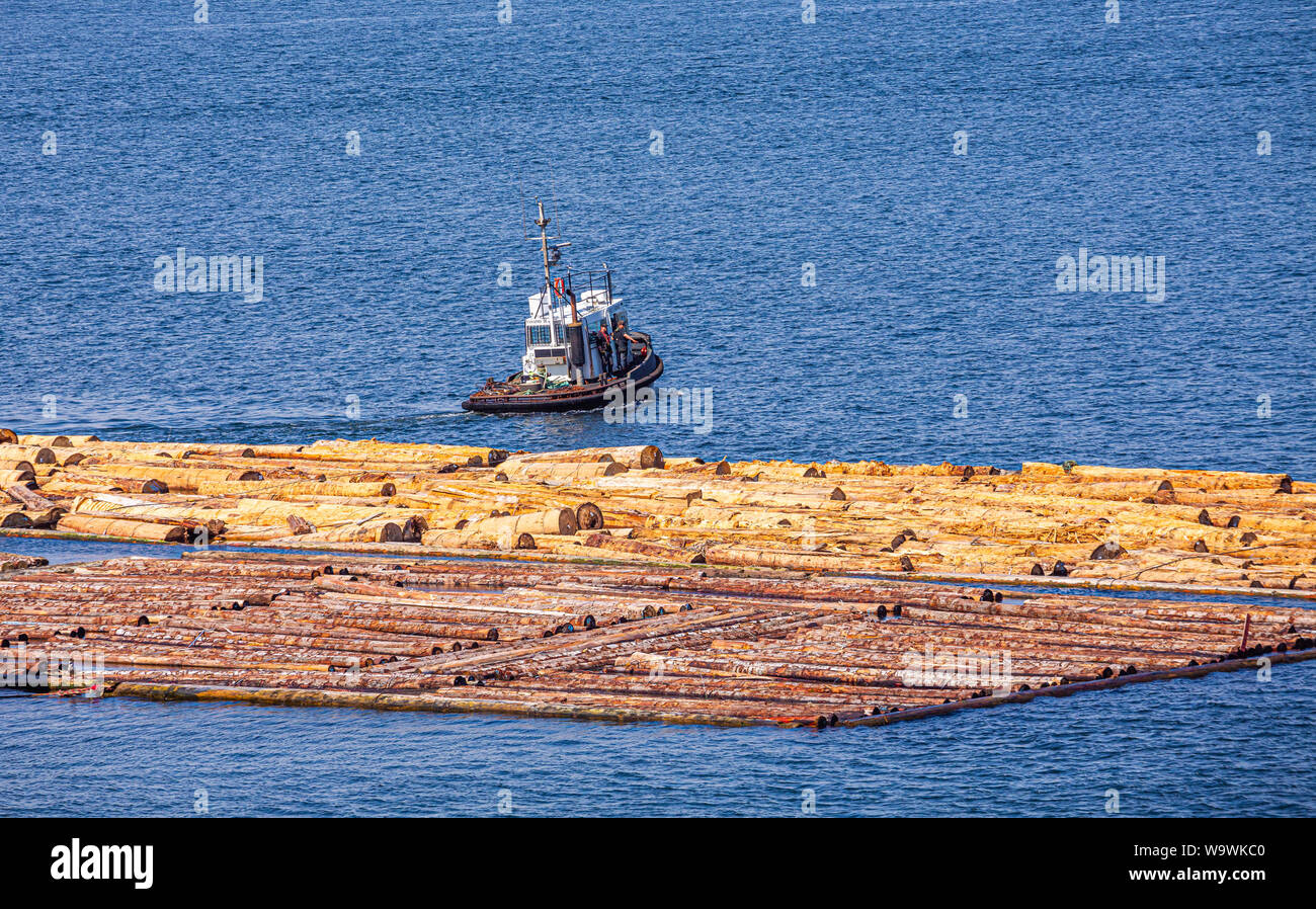 British tugboat hi-res stock photography and images - Alamy