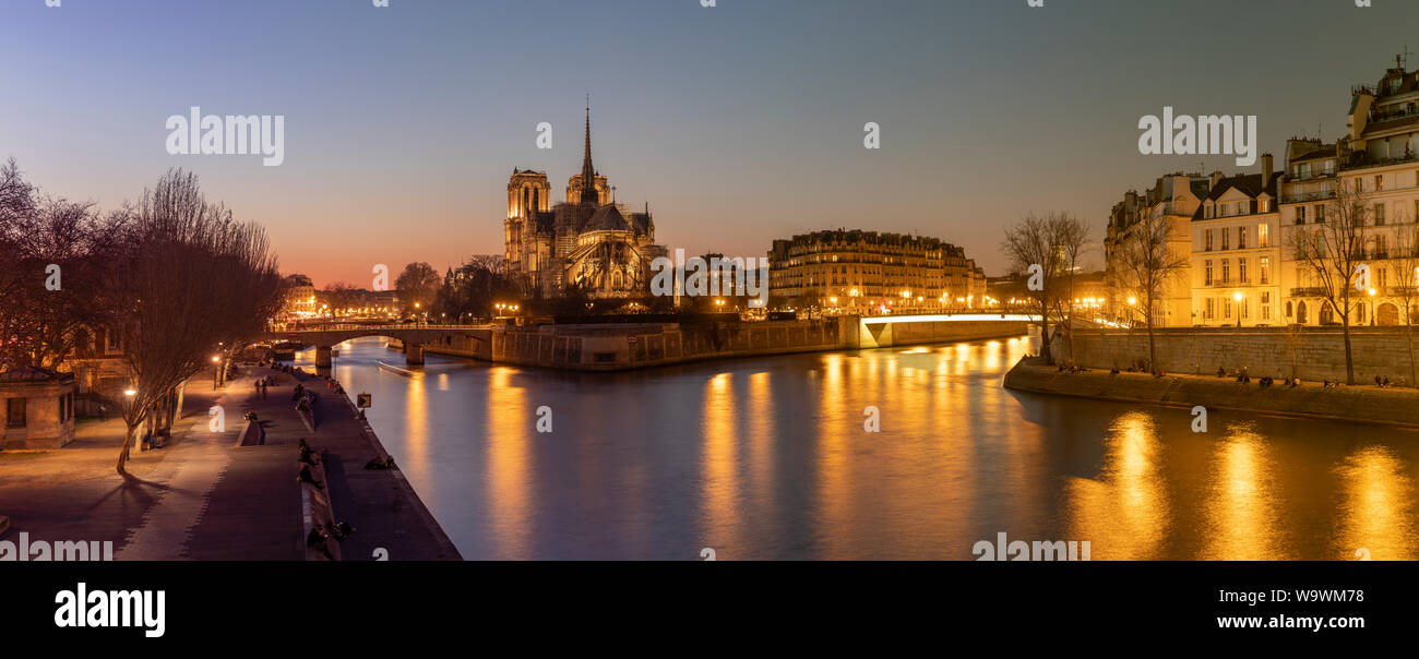 French gothic architecture hi-res stock photography and images - Alamy