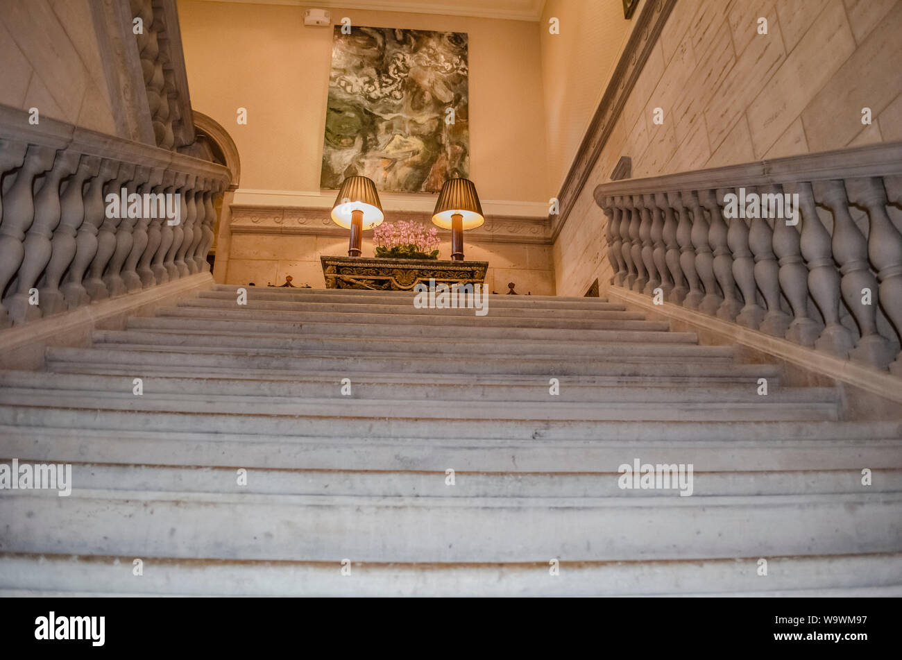 Lamps at top of stairs hi-res stock photography and images - Alamy