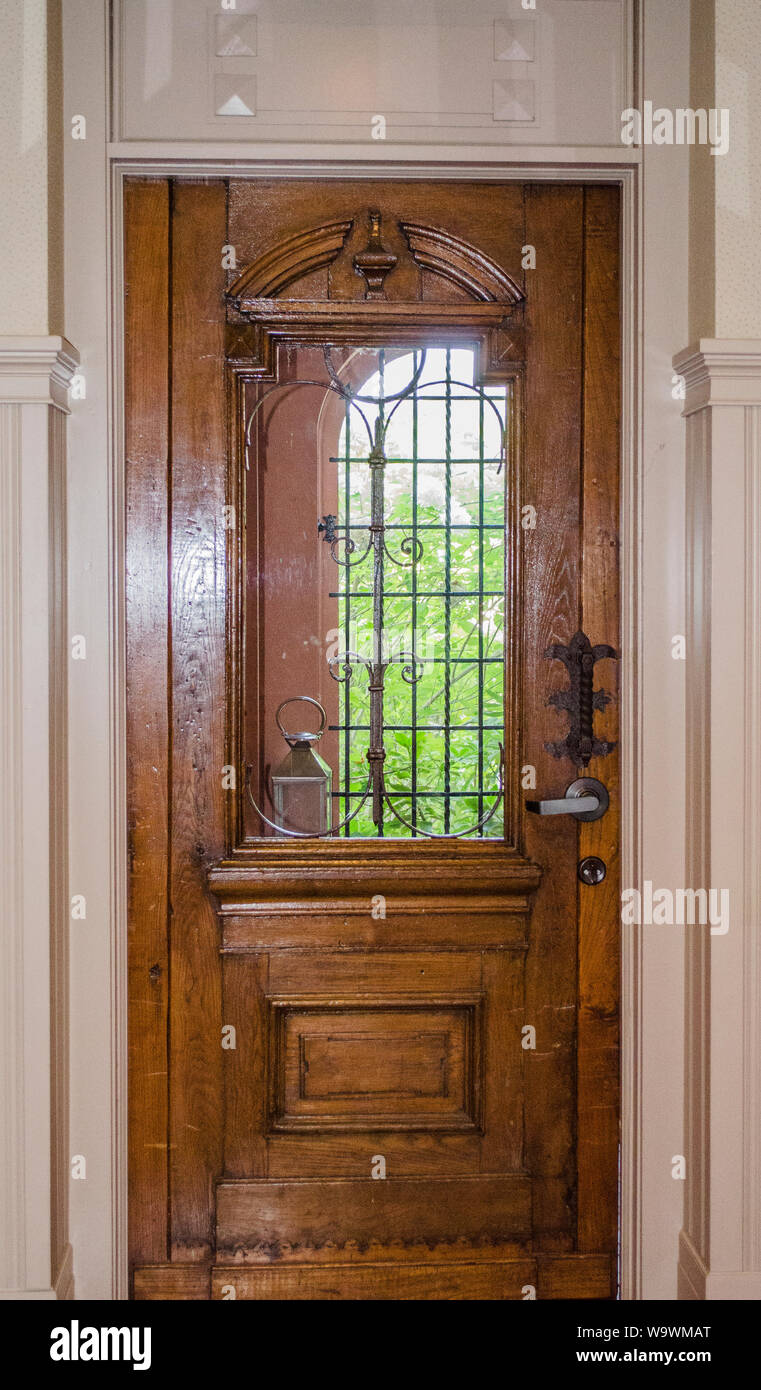 Door with lots of detail and carvings hi-res stock photography and ...