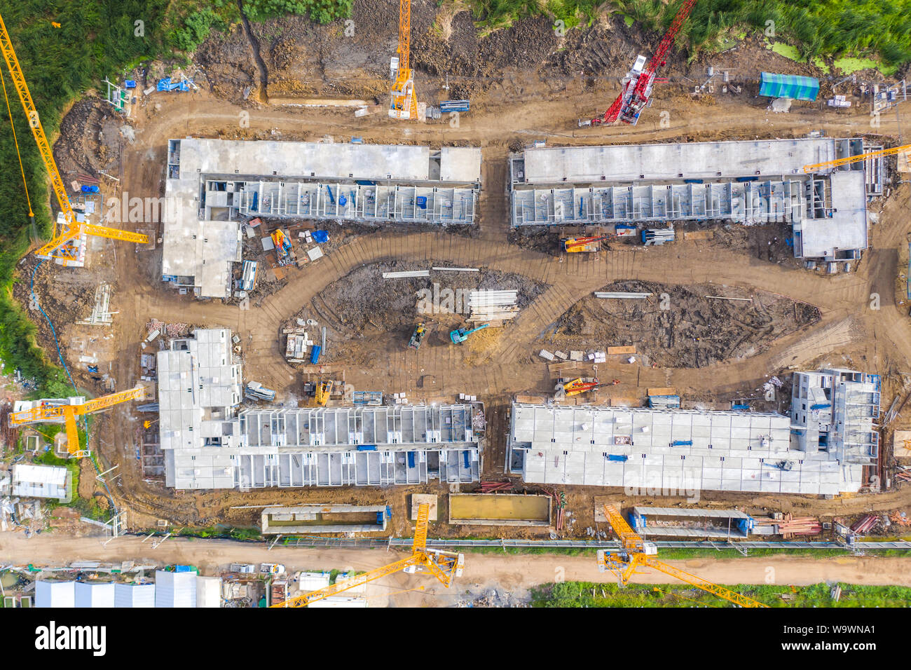 Modern tipper hi-res stock photography and images - Alamy