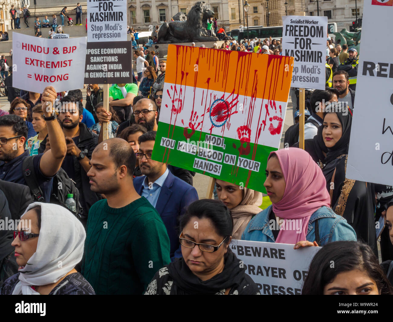 Indian independence flag 1947 hi-res stock photography and images - Alamy