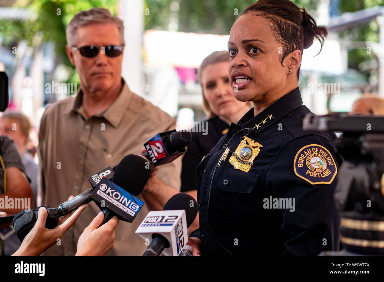 Portland police uniform hi-res stock photography and images - Alamy
